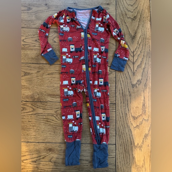 Little Sleepies | One Pieces | Little Sleepies 824 Month Train Zippies ...